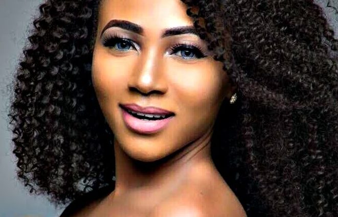 Syndy Emade de retour au Cameroun avec son bébé - Tendances People Mag