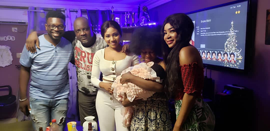 Syndy Emade back in Cameroon with her baby - Tendances People Mag