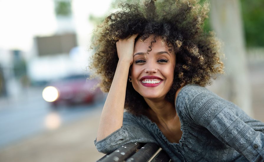 Cheveux épais : faut-il privilégier les cheveux courts ou longs ...